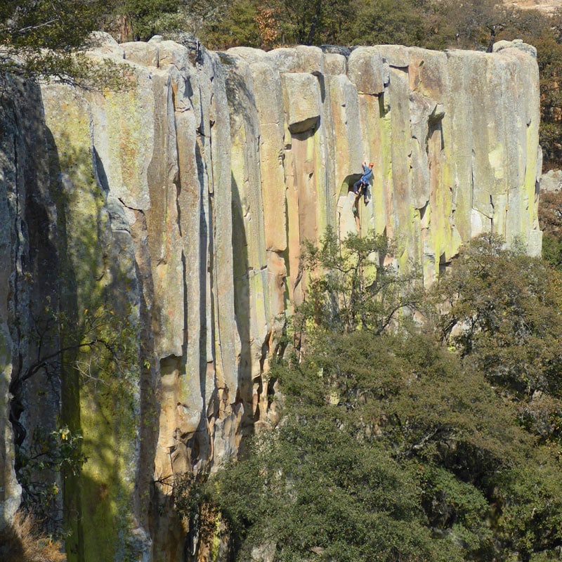 Deluxe Rock Climbing Trip to El Bajío, Mexico with a Certified Rock Guide